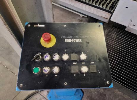 CNC mašina za probijanje FINN-POWER LPe6 12.11