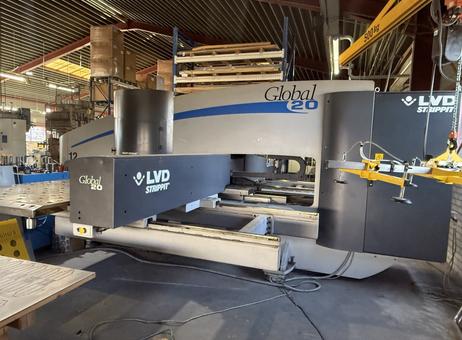 CNC mašina za probijanje LVD STRIPPIT Global 20 FANUC Najprodavaniji