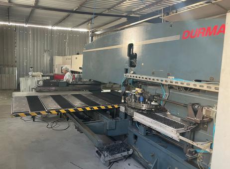 CNC mašina za probijanje Durma TP9