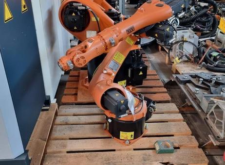 Industrial Robot Kuka KR5 arc Verified seller