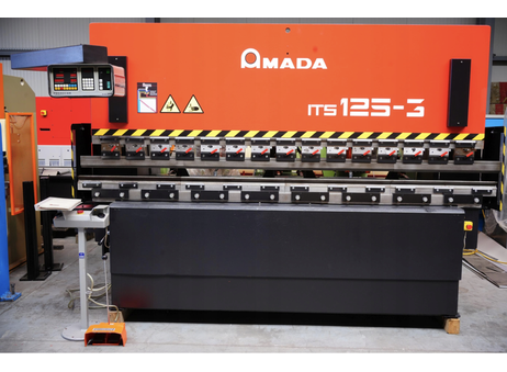 Pritisnite kočnicu cnc/nc AMADA ITS 125t x 3100 CNC Najprodavaniji