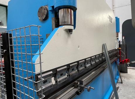 Pritisnite kočnicu cnc/nc GASPARINI 4000X100 TON Verified seller