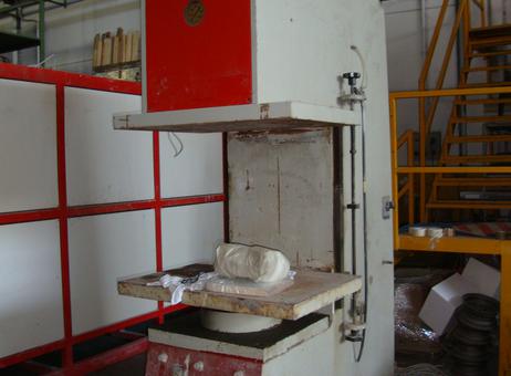 CM officine meccaniche 75 Ton - produzione vasi in terracotta