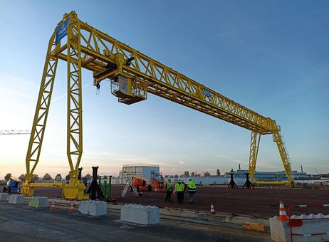 Crane COMETE-J.PARIS Portique structure treillis