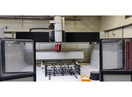 INTERMAC Master 850 5D obradni centar za kamen i staklo  Nisko radno vreme