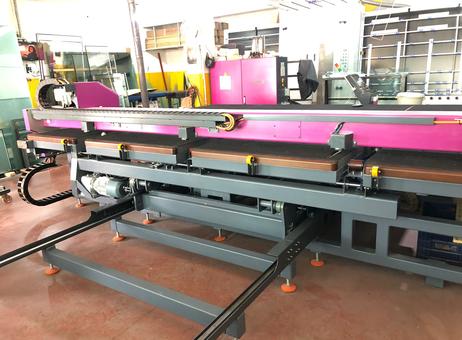 Mašina za sečenje / ivica stakla Cms Glass Cutting