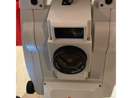 Leica TS16 5″ robotska totalna stanica R500 + Carnet CS20