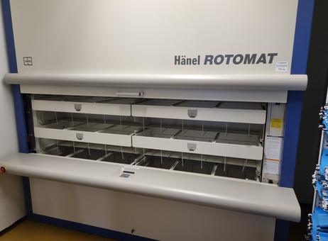 Paletni regali Hänel Rotomat 600