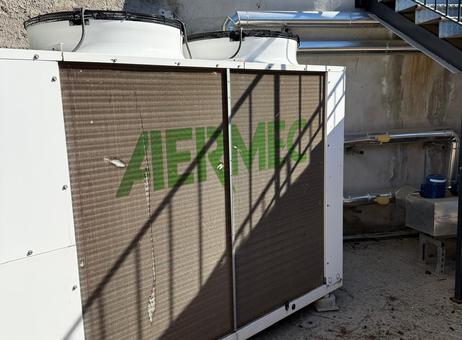 AERMEC toplotna pumpa voda-voda za proizvodnju vode visoke temperature sa izvorom srednje ili niske temperature