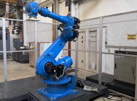 Polovan Iaskava Motoman NKS100 industrijski robot