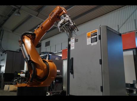 Industrial Robot KUKA KR125L 100/3 Verified seller