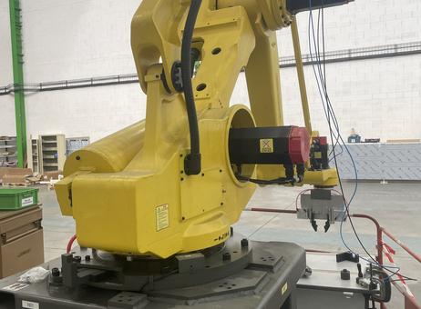 Industrial Robot FANUC M410 i HS  Dobar dogovor