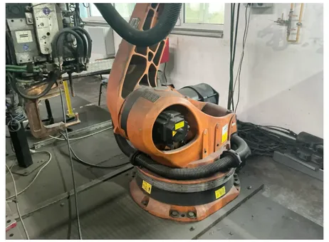 Industrial Robot KUKA KR210 Verified seller