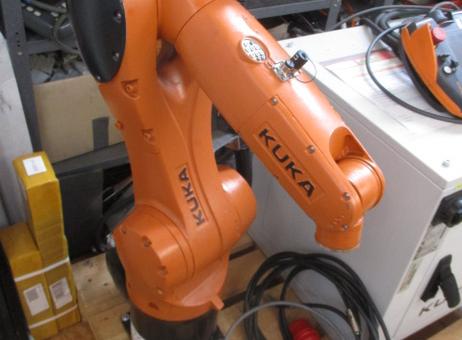 Polovan KUKA KR10 R900 sikk KRC4 industrijski robot Verified seller