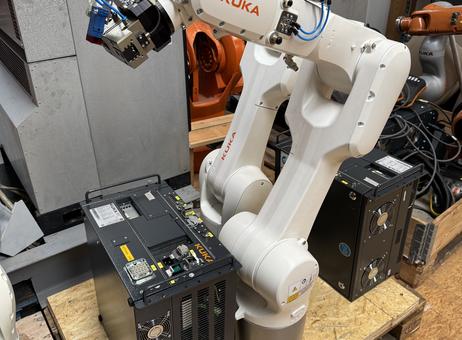 Industrial Robot KUKA KR10 R1100-2 / SEL KRC4 komplett Verified seller