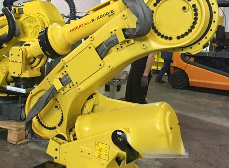 Industrial Robot Fanuc R-2000iB-210F Verified seller