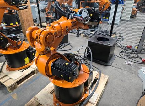 Industrial Robot Kuka KR16 C Ceiling Verified seller