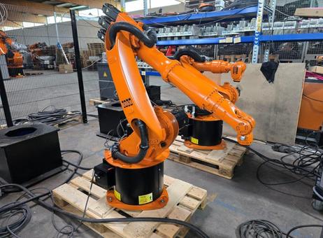Industrial Robot Kuka KR16L6-2 Verified seller