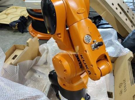 Industrial Robot KUKA Agilus KR6 R700 Verified seller