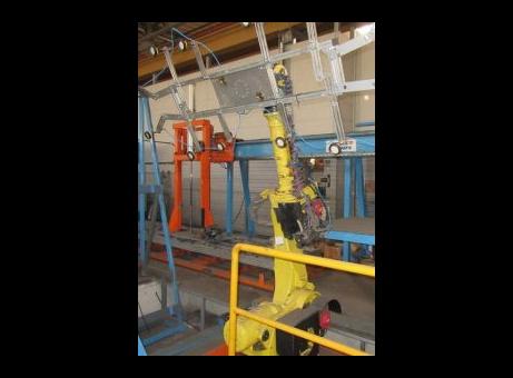 Industrial Robot Fanuc R2000 165F Verified seller