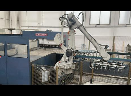 Industrial Robot SALVAGNINI P4 Verified seller