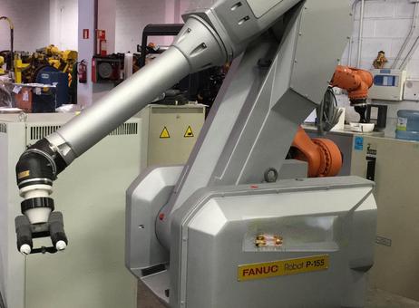 Industrial Robot Fanuc P-155 paint Verified seller