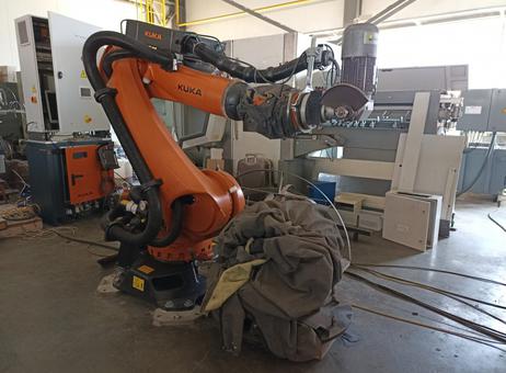Kuka KR 210 R2700 Verified seller