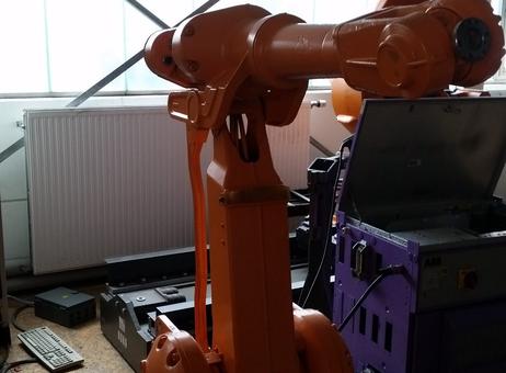 Polovne ABB Robotics IRB 2400/16 S4C-M98 industrijski robot Verified seller