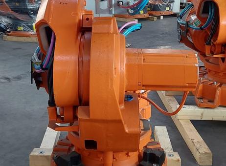 Industrial Robot ABB IRB6640-180/2.55 M004 Verified seller