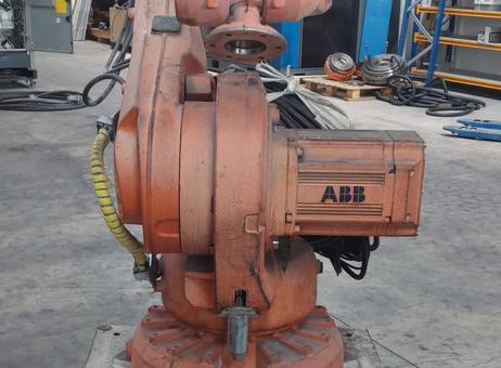 Industrial Robot ABB IRB4600-60/2.05 M2004 Verified seller