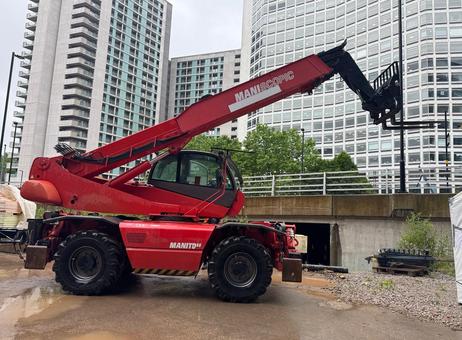Teleskopski manipulator Manitou MRT2540 Roto Dobar dogovor