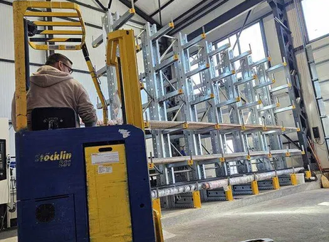Električni viljuškar Stocklin ESI