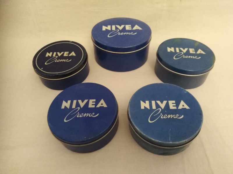 5 metalnih kutijica Nivea - 250 ml i 500 ml