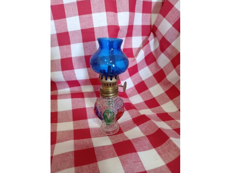 Mala petrolejska lampa