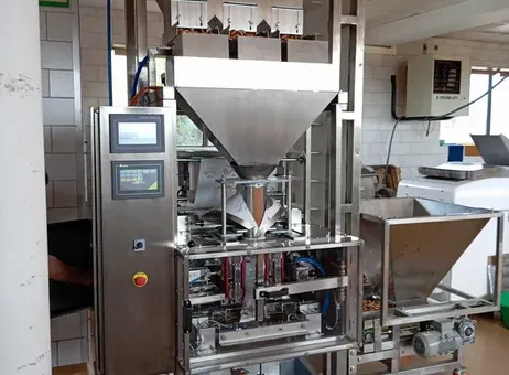 Mašina za punjenje - prehrambena industrija Vertical Packing Machine -- Verified seller