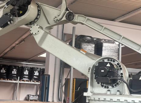 robot kavasaki zd130s