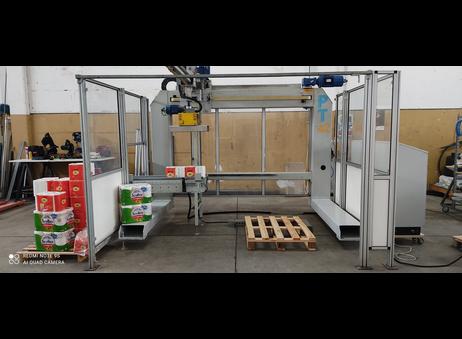 4-osni paletizer iz TIEMME automazioni modela PT42 regenerisan sa novom siemens logic 1500 inverter KEB električnom tablom