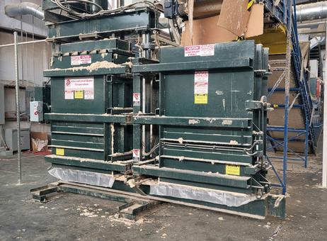 Kompaktor otpada Industrial Baler Corporation Industrial Baler