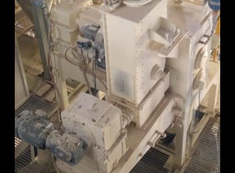 Valjak za kompaktiranje / Granulator za hemijsku industriju / precipitirani silicijum ALEXANDERWERK WP 300/250x330  Nisko radno vreme