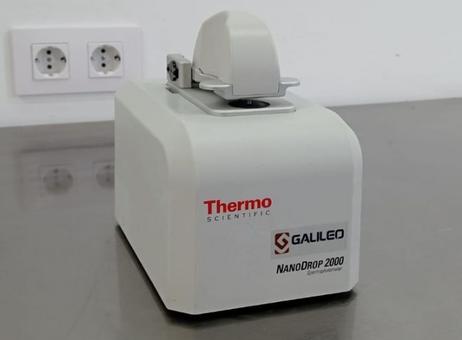 Termo Sajentifik NanoDrop 2000 UV-Vis spektrofotometar Verified seller