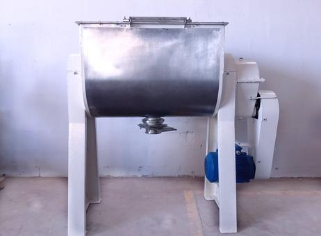 Blender u prahu BEMIC 700 L Najprodavaniji