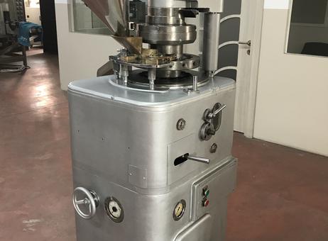 Horn D TYPE 16