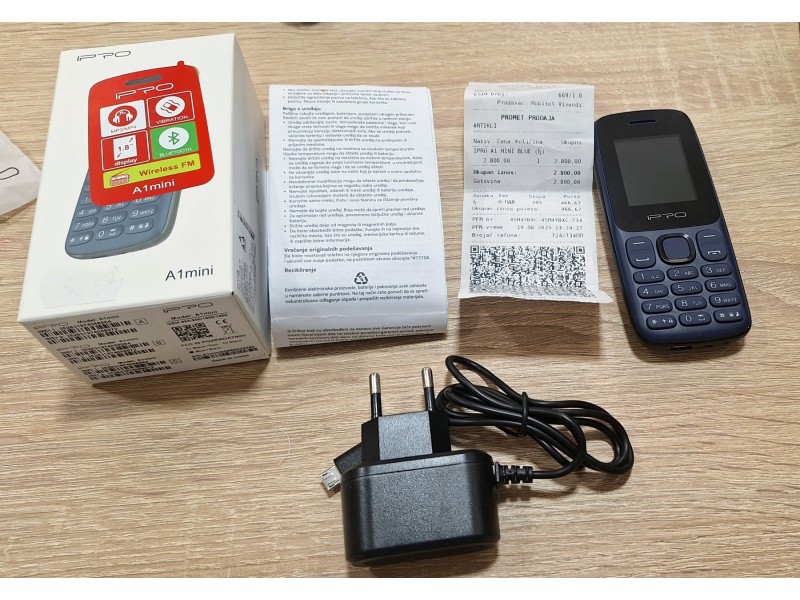 Mobilni telefon IPRO A1mini