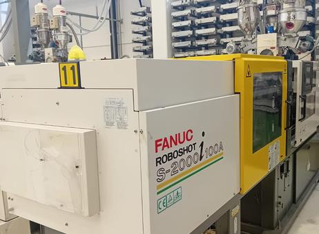 Mašina za brizganje Fanuc 100 t (a)