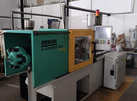 Mašina za brizganje Arburg Golden 320 C 500 - 170