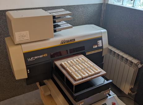 kater velikog formata MIMAKI UJF-3042HG