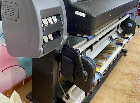 kater velikog formata HP K570 Verified seller