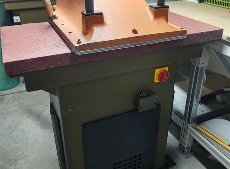 Die-cutter ATOM S119  Dobar dogovor