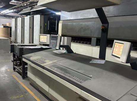 Veb kontinualna štamparska mašina Komori System LR-438S