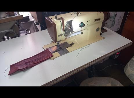 Automatska mašina za šivenje Pfaff 1445  Dobar dogovor